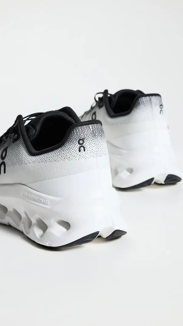 On Cloudtilt Sneakers - Black Ivory | Editorialist